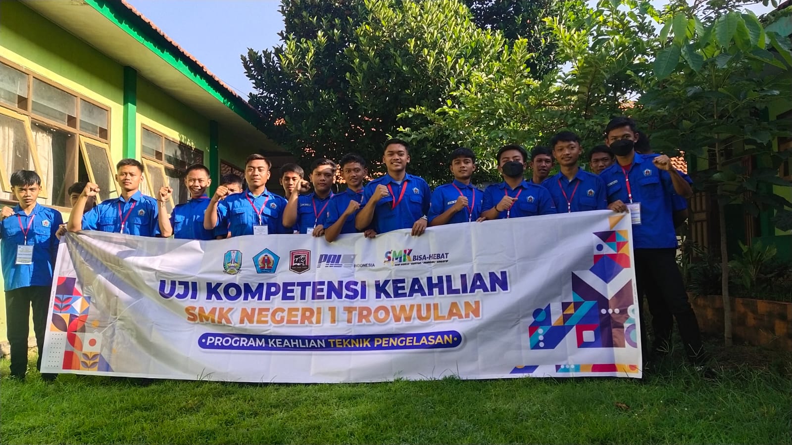 SMK Negeri 1 Trowulan – Disiplin Bisa Hebat