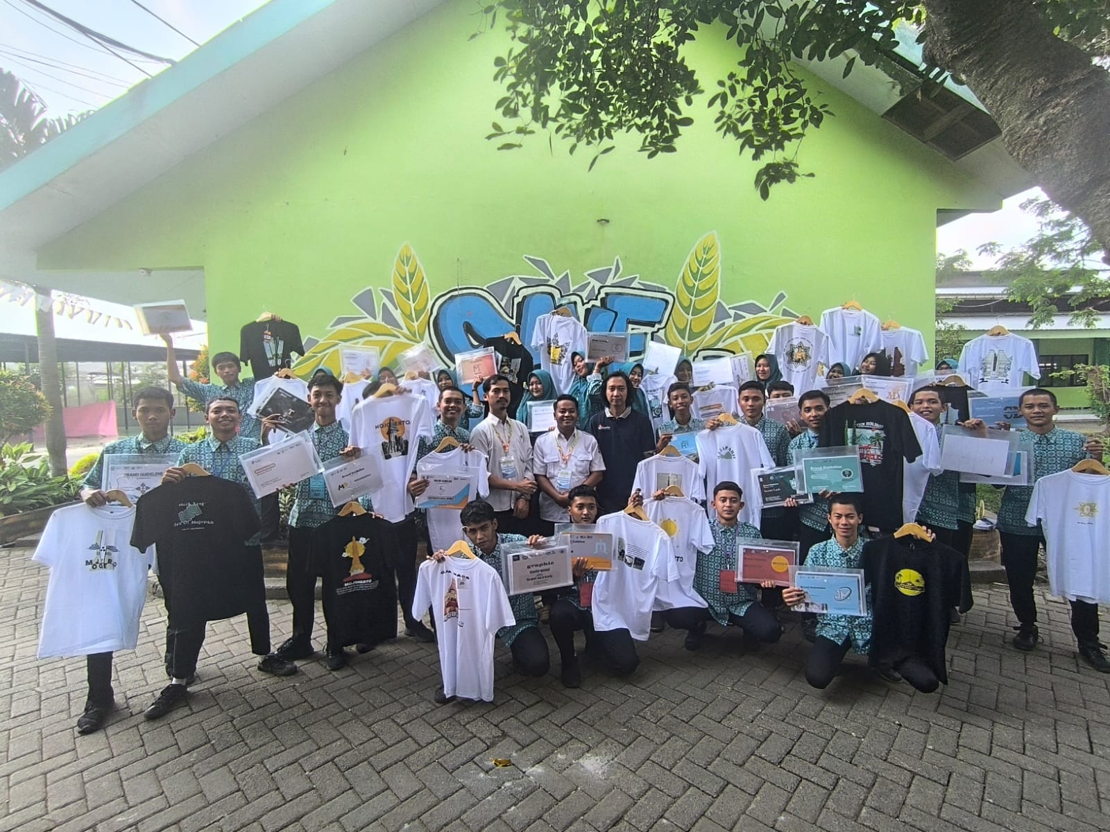 Kegiatan Uji Kompetensi Keahlian DKV di SMK Negeri 1 Trowulan – SMK ...